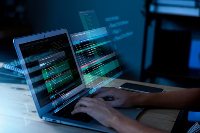 Types de logiciels : applicatif, système, gratuit…